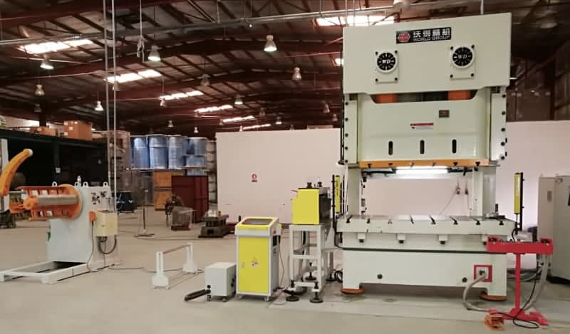 NCF Press Line Steel Coil Feeder Machine Untuk ketebalan lembaran ...